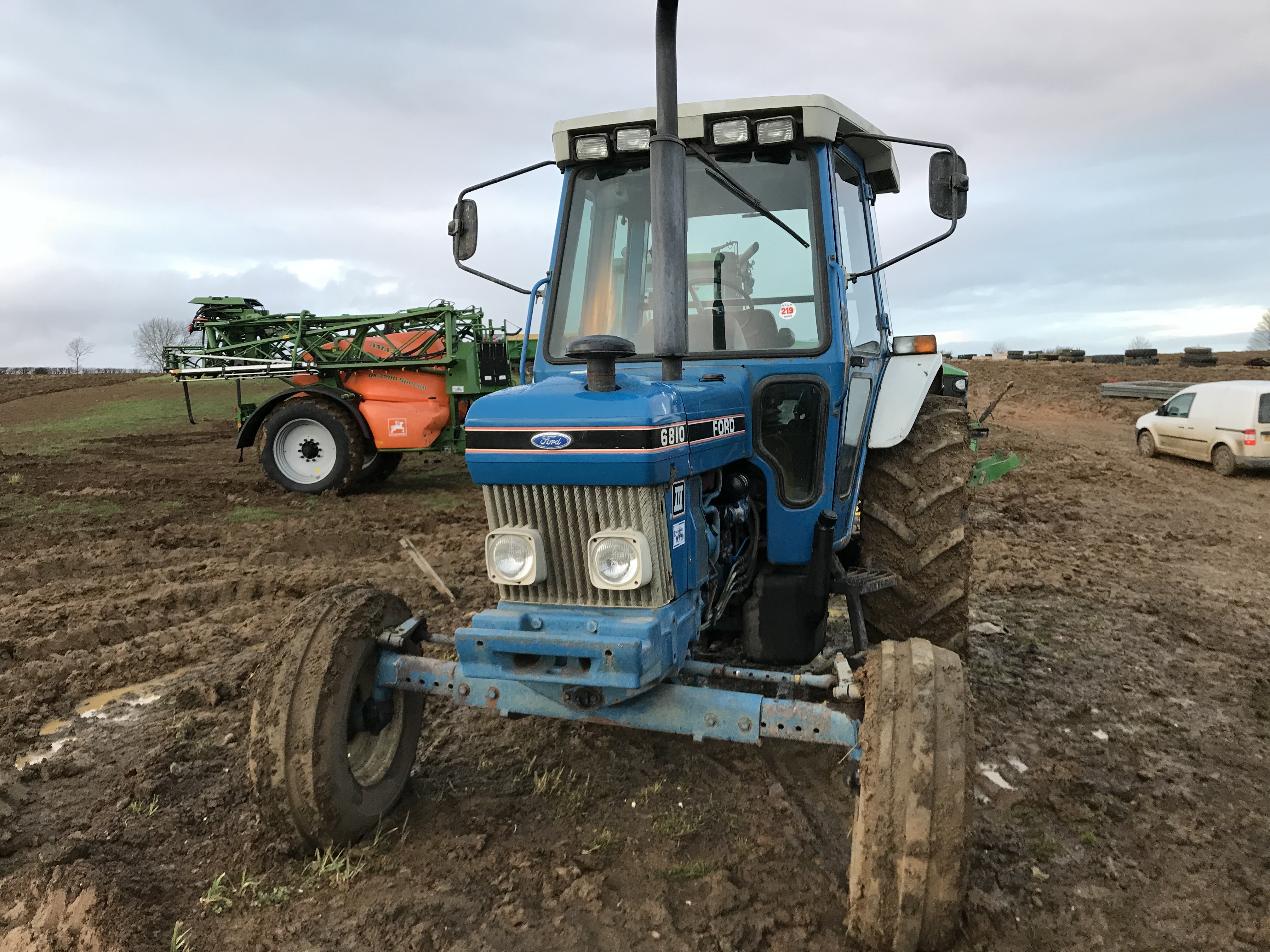 1992 Ford 6810 2 wheel Tractor, 5500 hours. Reg No. J836 HFW