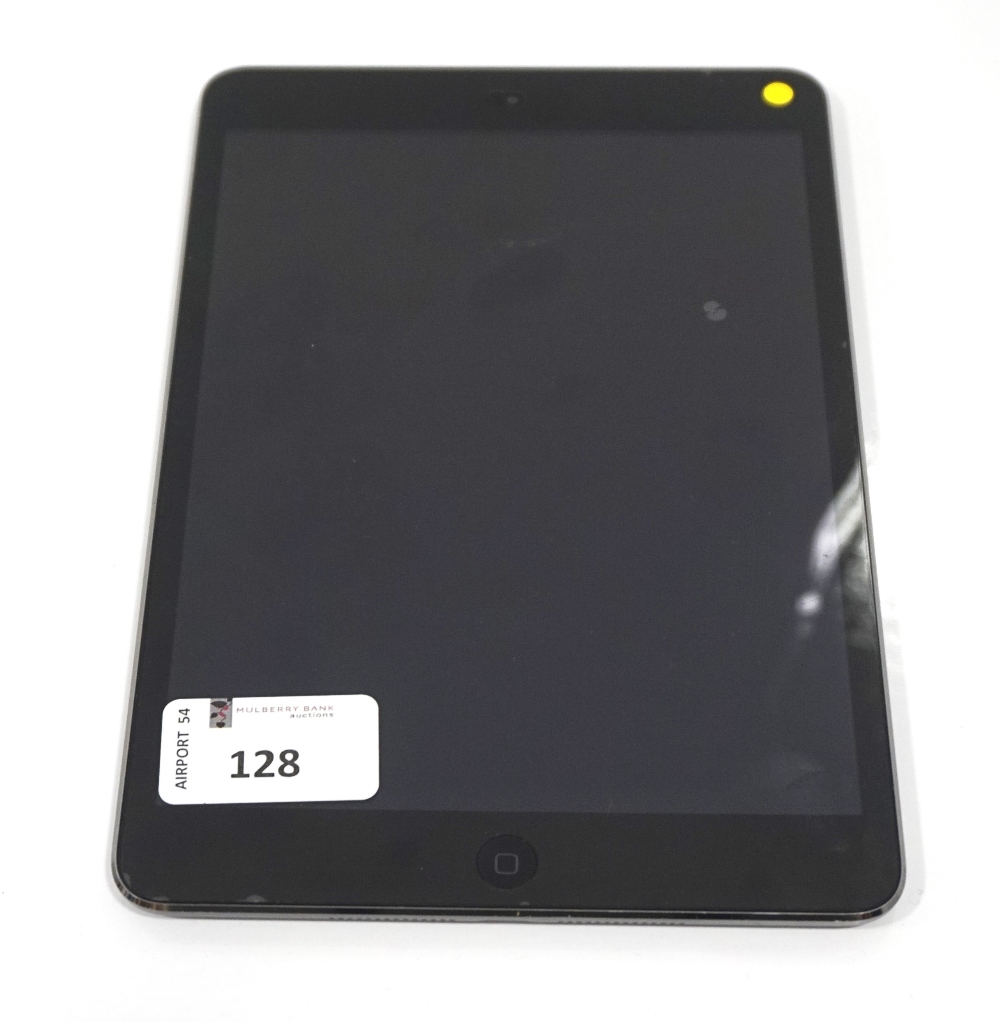 APPLE IPAD MINI 2 (WIFI) - MODEL A1489 serial number: F4KMD4A1FCM6. i ...