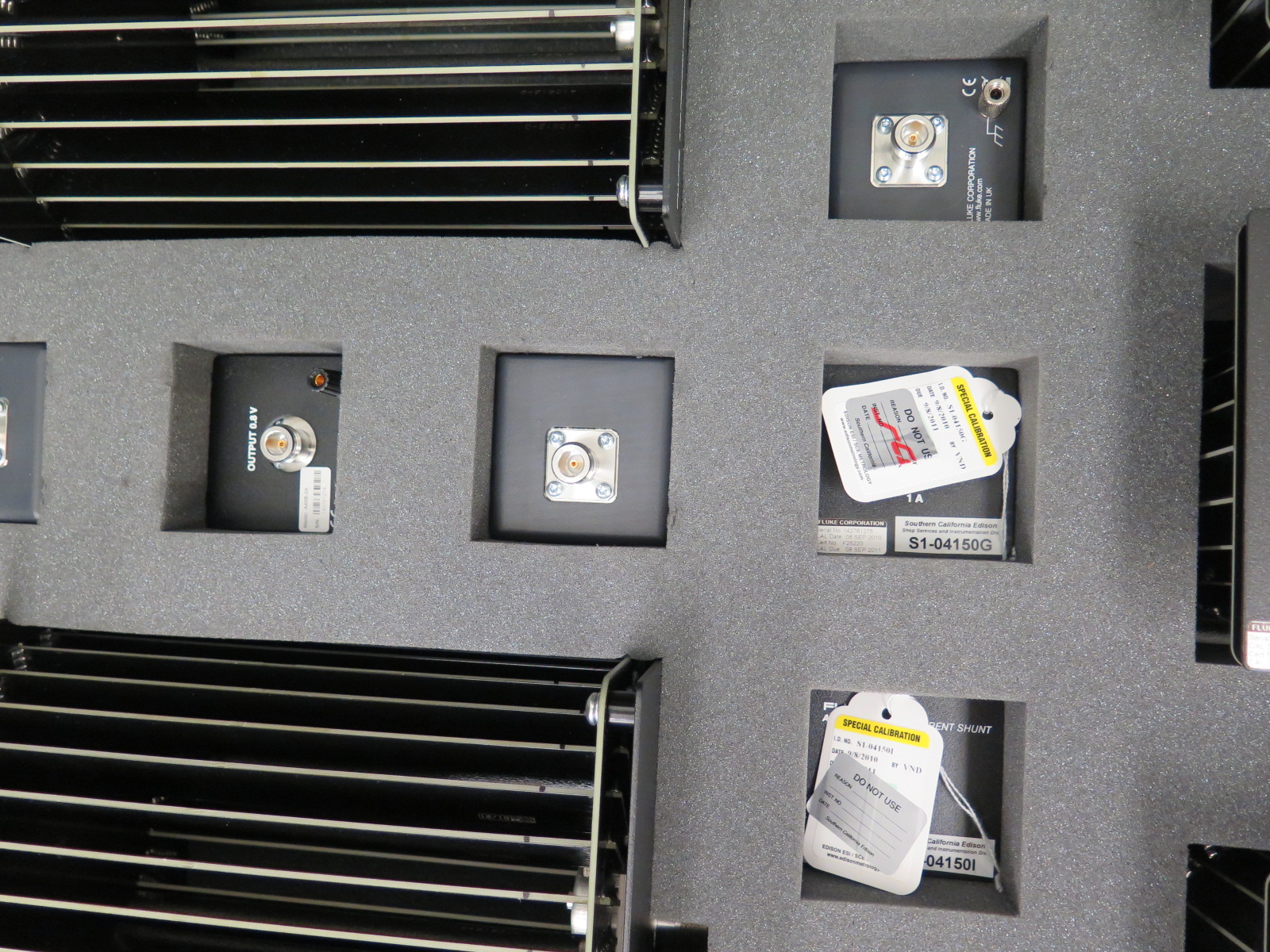 Fluke mdl. A40B Current Shunt Set s/n 3275741