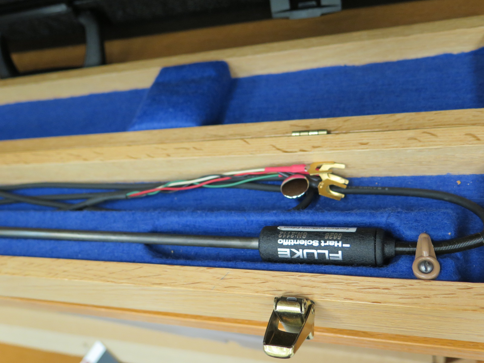 (2) Fluke 5628 Temperature Probes, (1) Rosemount 162CE Standard ...