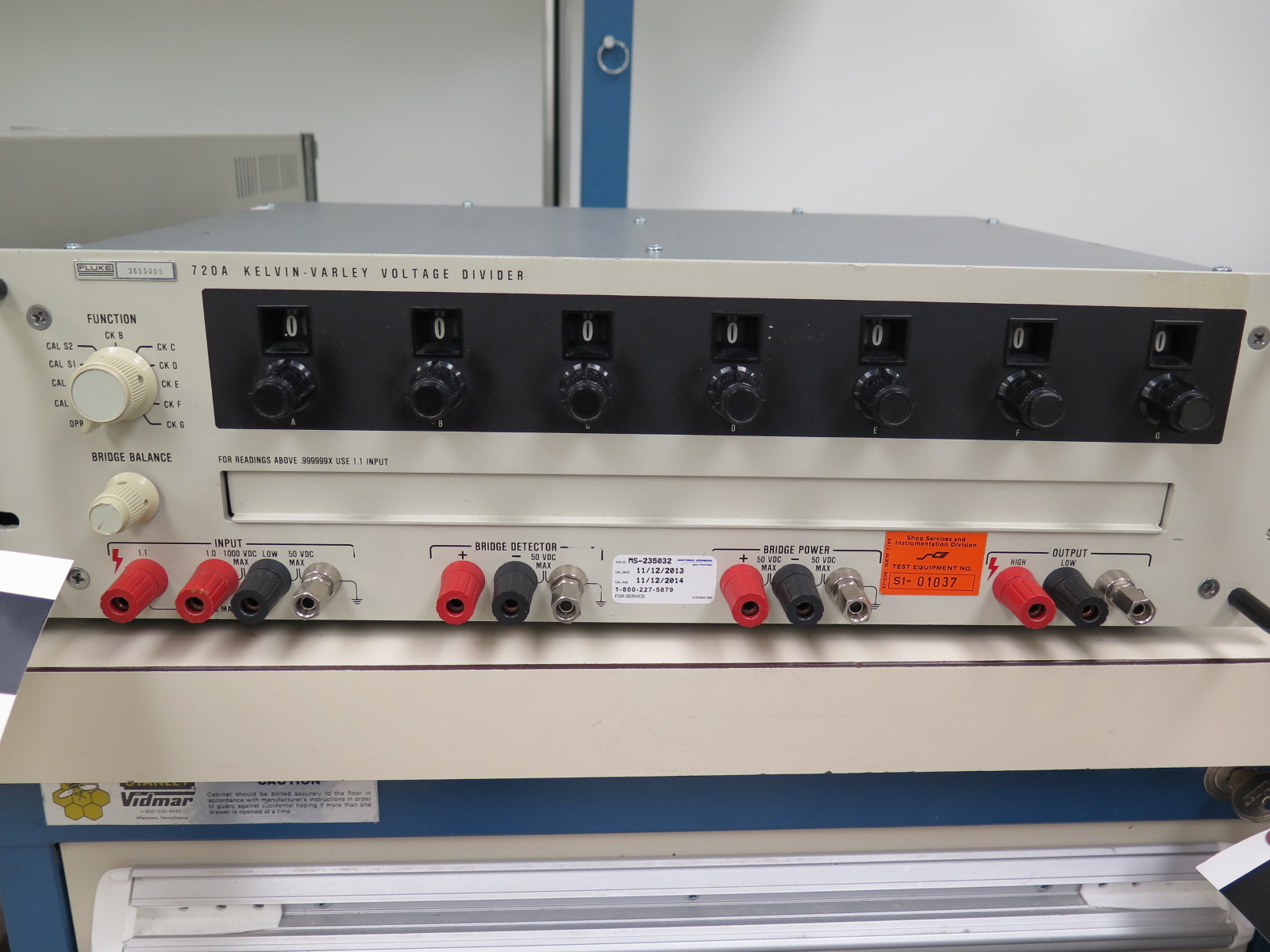 Fluke 752A Reference Divider, Fluke 732A DC Reference Standard, Fluke ...