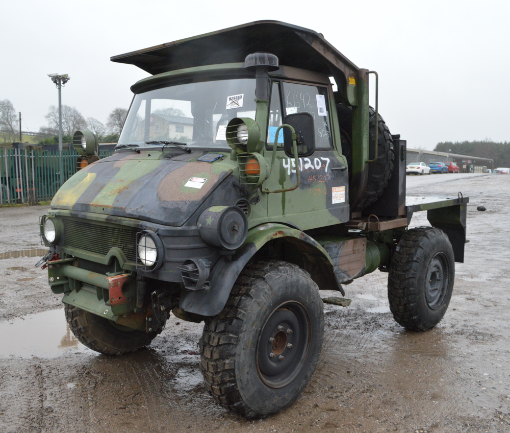 Mercedes Benz/Freightliner Unimog 419 4WD utility vehicle (Ex US Army ...