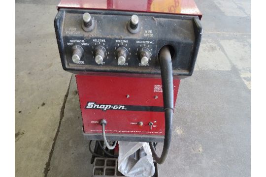 Snap-On YA219 120 v, mig welder, sn C114944, 110v.