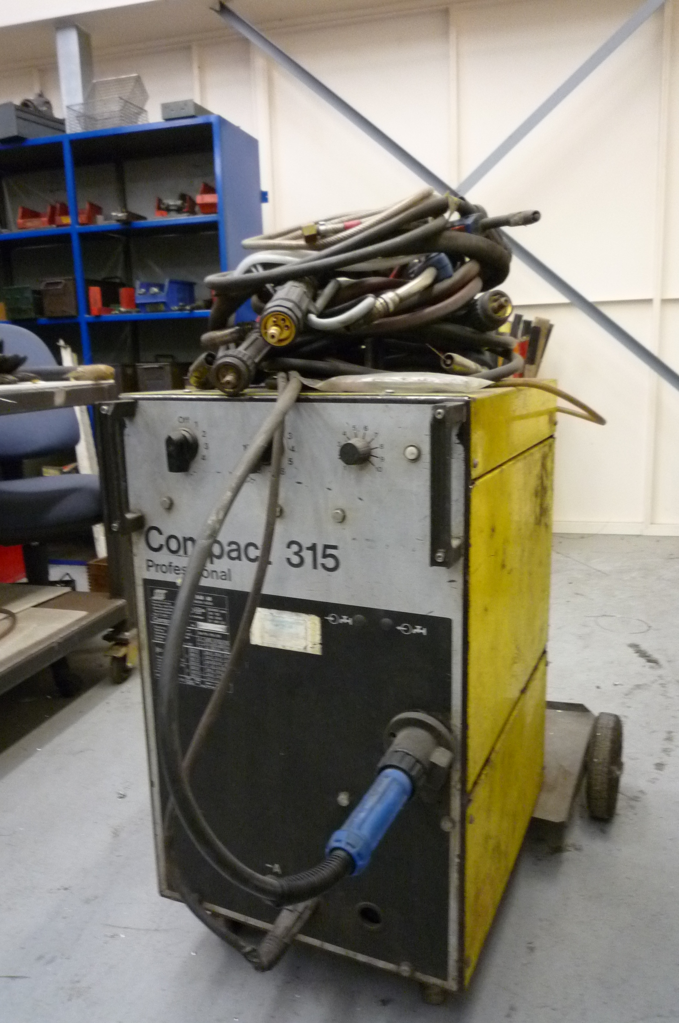 ESAB (Sweden) Compact 315 Mig Welder. 3 Phase, Serial No: 310-8790 ...