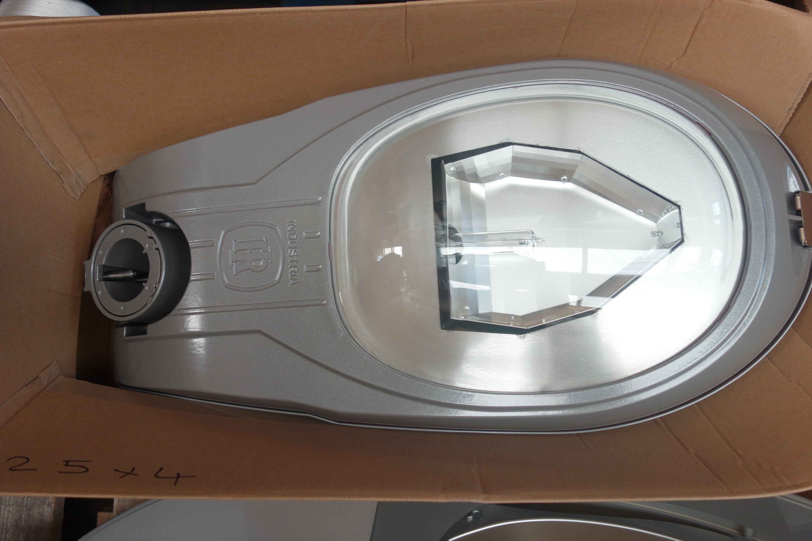 4 X Philips Indal ARC 80 Street Light With 60W CPOT Lamp