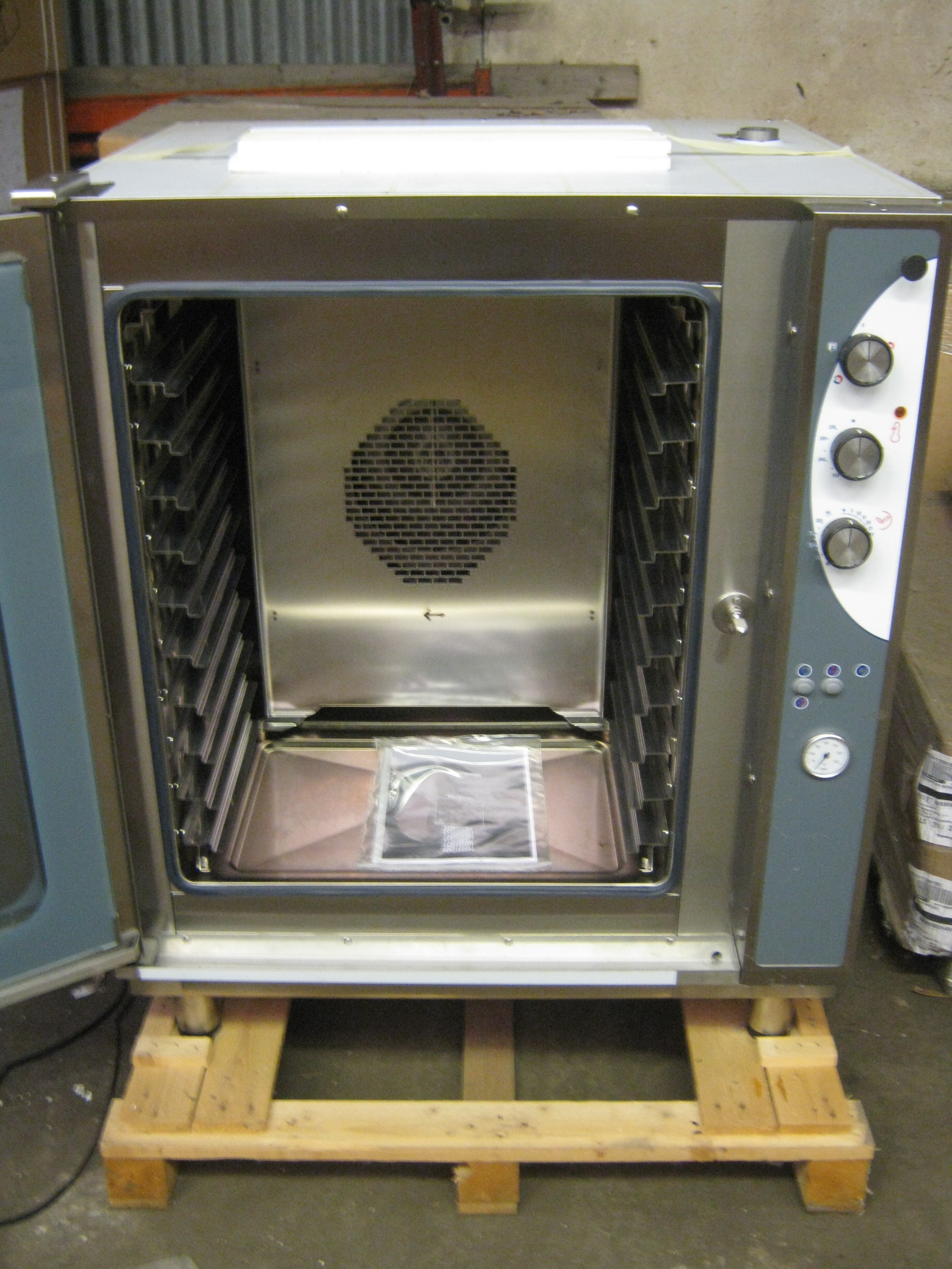 Foinox LCM06EM1COM combi oven direct steam injection capacity 6 x 1/1 ...