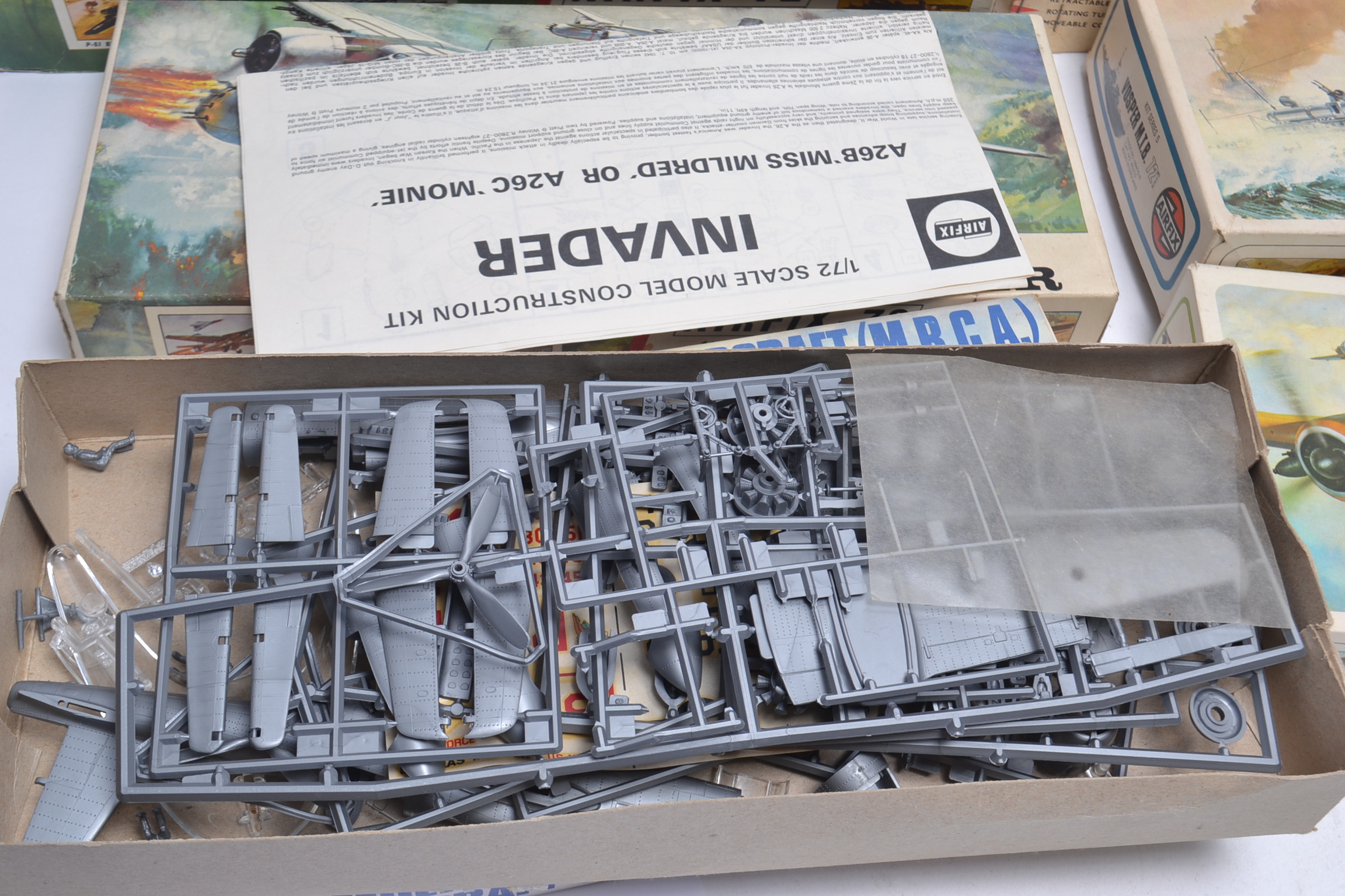 MODEL KITS; A collection of 6x original vintage Airfix model kits, each ...