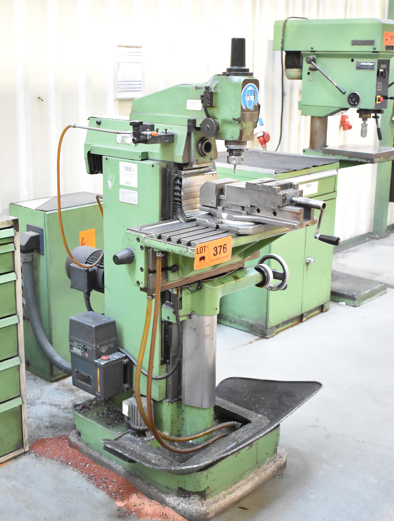 DECKEL FP1 UNIVERSAL MILLING MACHINE WITH 600 MM X 210 MM TABLE ...