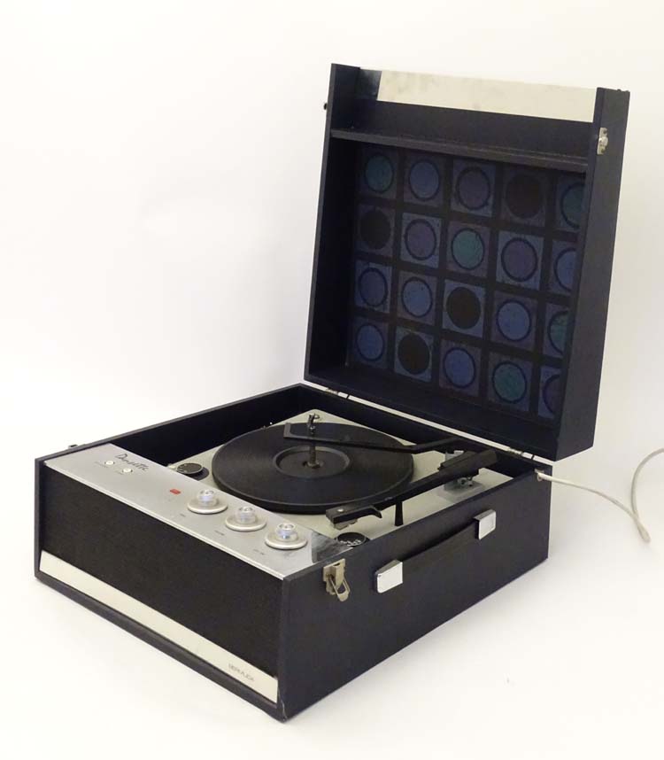 Vintage Retro : a 1960's Bermuda Dansette Monarch vinyl record player ...