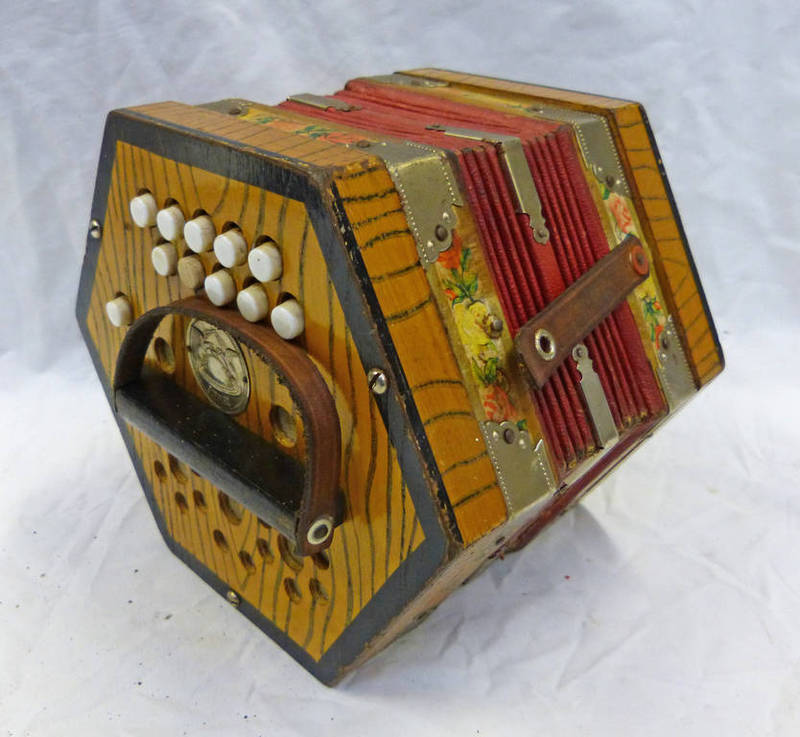CONCERTINA BY SCHOLER, GERMAN DEMOCRATIC REPUBLIC