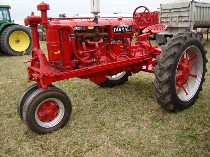 Lot 49: 1932 Farmall F20 tractor restored, new paint, new heads, serial ...