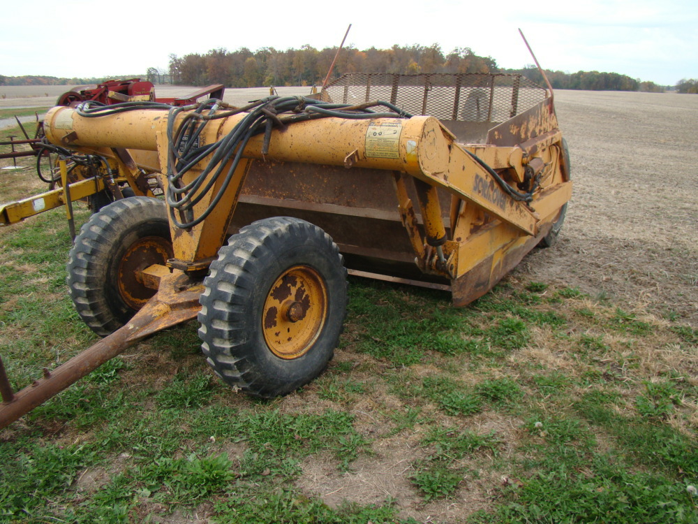 Lot 59: Soil Mover brand 7 yard dirt scraper 700RF