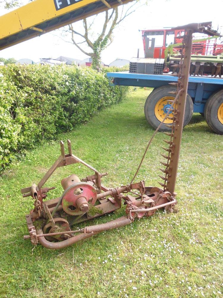 IH B23 finger bar mower for spares or repair