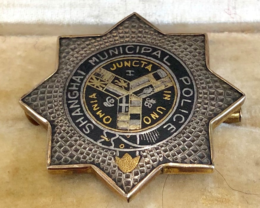 Japanese 14ct gold Shanghi police badge hall marked 14ct on back weight ...
