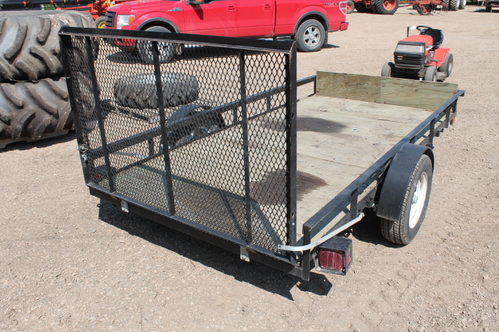 2007 SnowBear 10ft utility trailer, w/fold down ramp, S/A SN ...