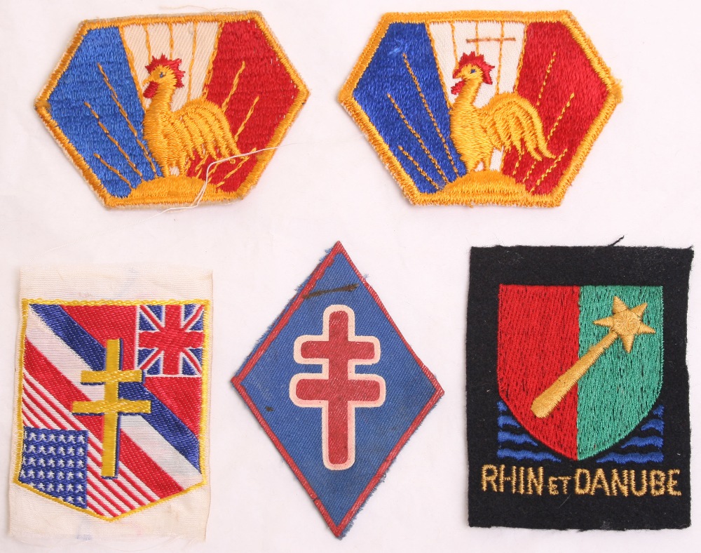 WW2 Free French Cloth Insignia consisting of embroidered 1st Army ...