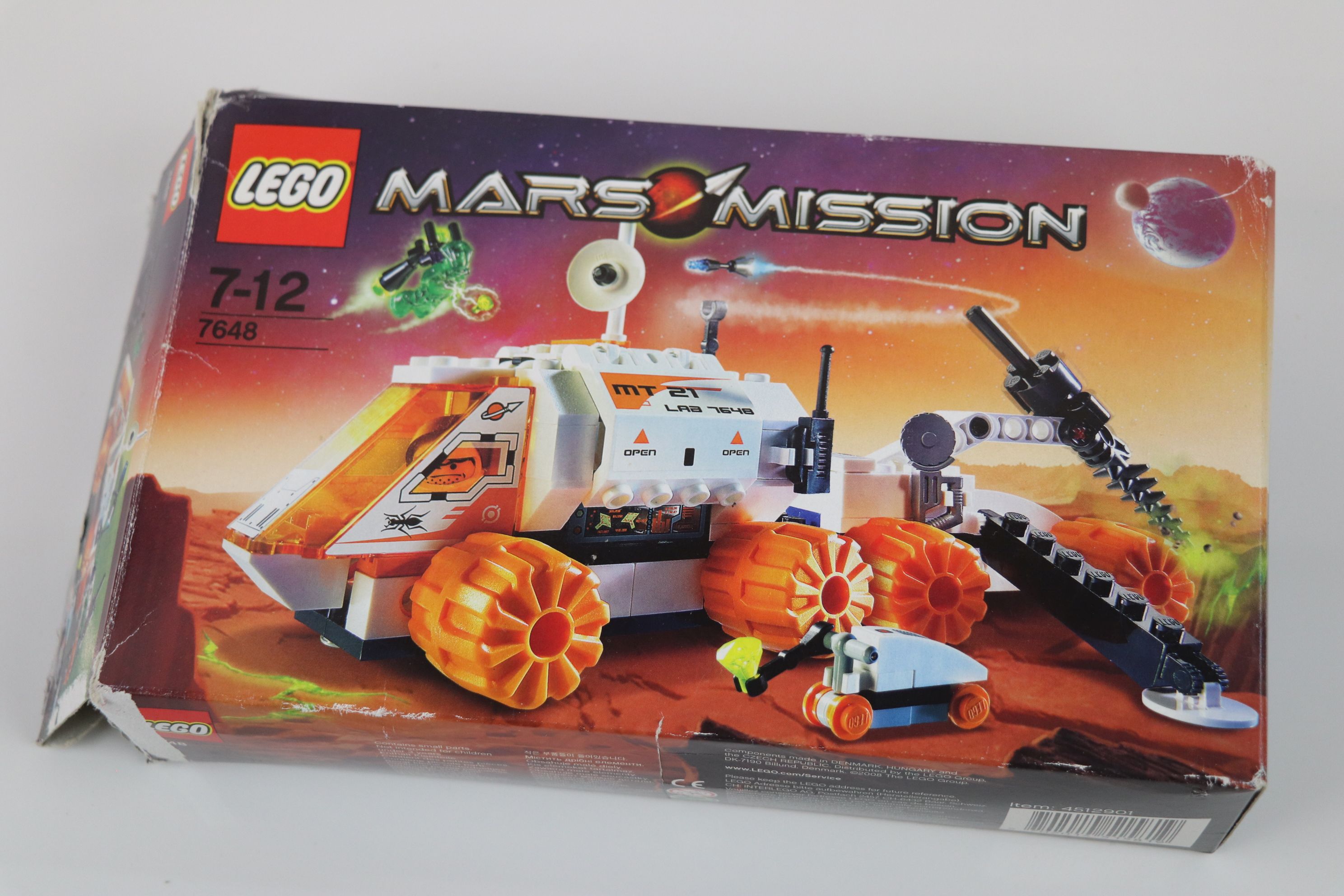 Six boxed Lego Mars Mission sets to include 7693, 7646, 7697, 7648 ...