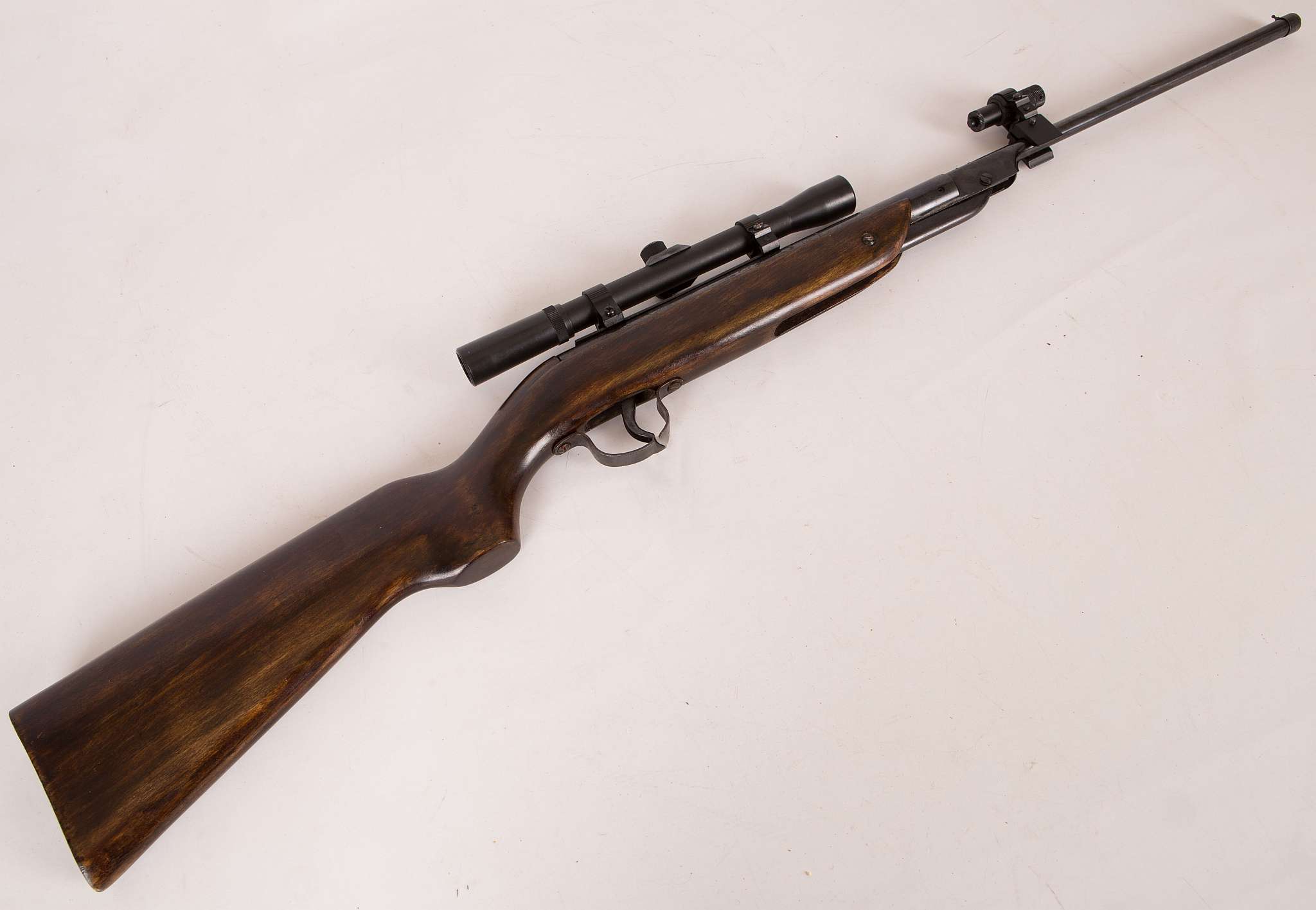 A Webley & Scott Jaguar break barrel air rifle ,177, with Bushnell 4 x ...