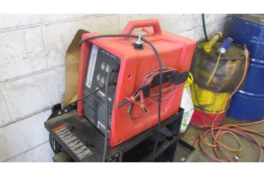 Snap-On EELD302A Evaporative Emissions Tester w/Tank on Wheeled Cart, S ...