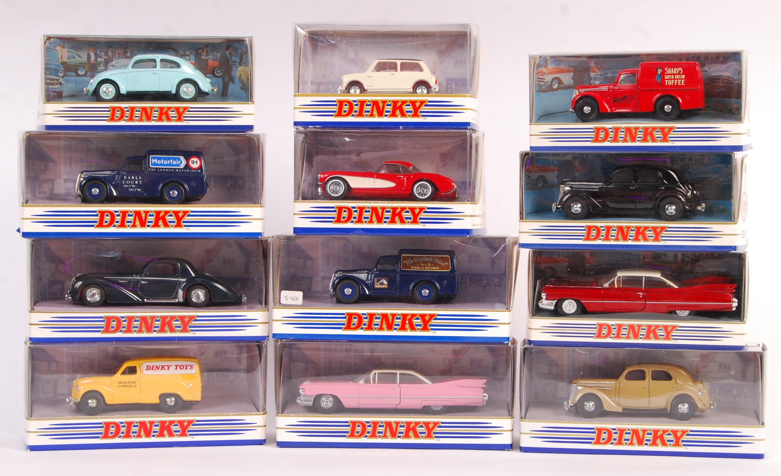 A collection of 12x vintage Dinky Toys made boxed diecast model cars ...
