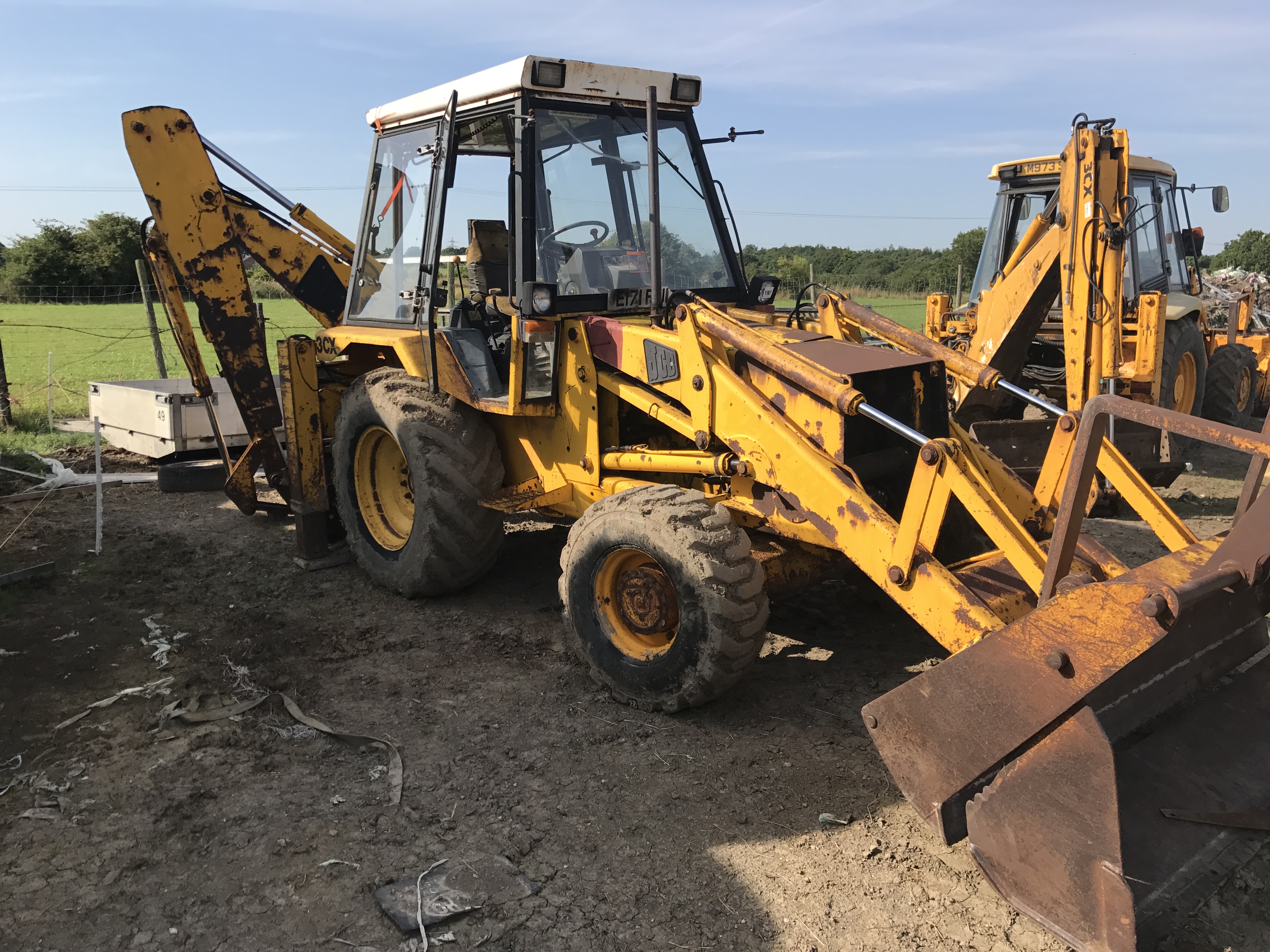 DS - 1987/E REG JCB 3CX SITEMASTER, EXTRA DIG WITH BACK ACTOR *PLUS VAT ...