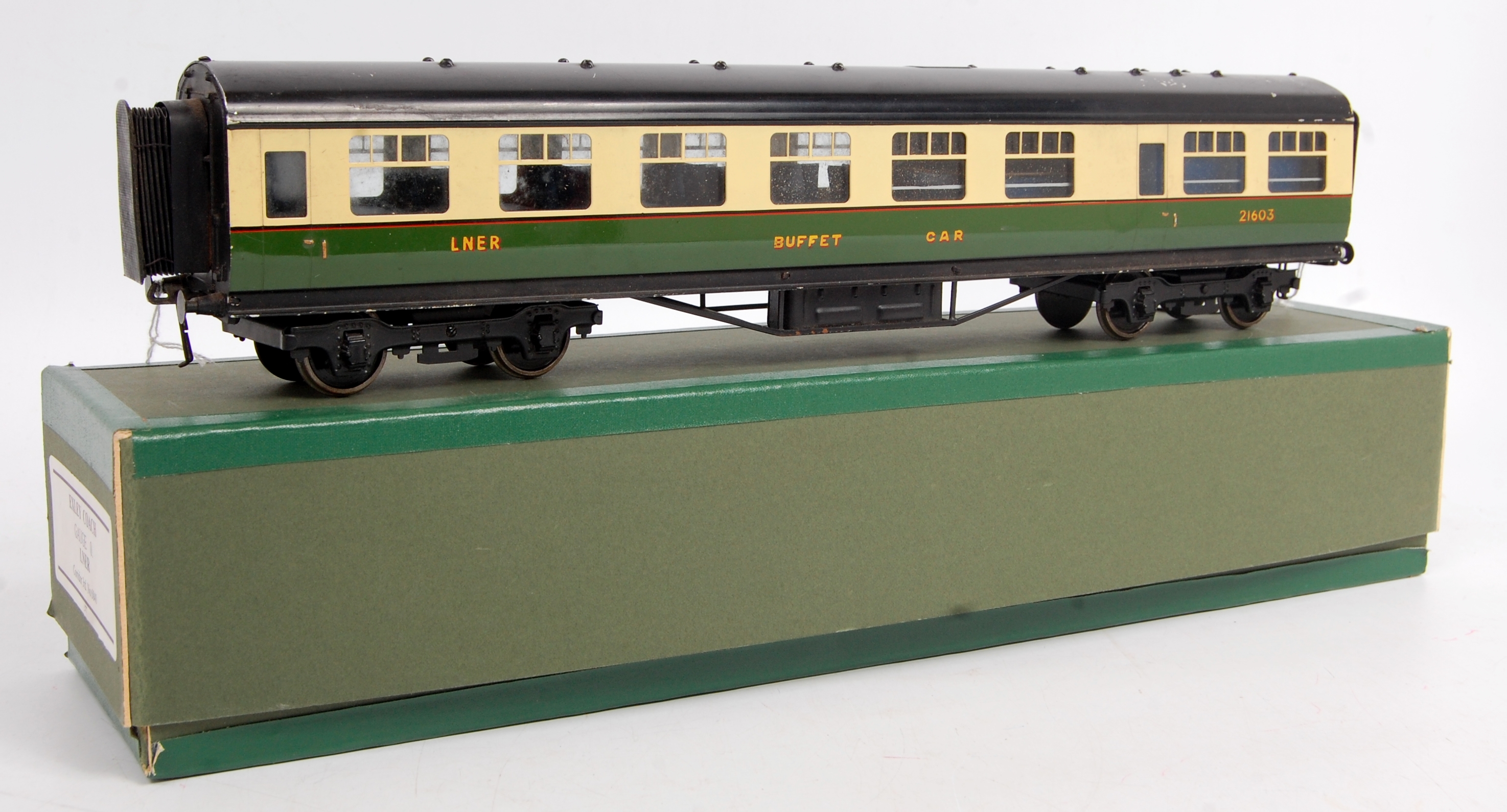 Exley for Bassett Lowke K5 LNER green and cream tourist stock buffet ...