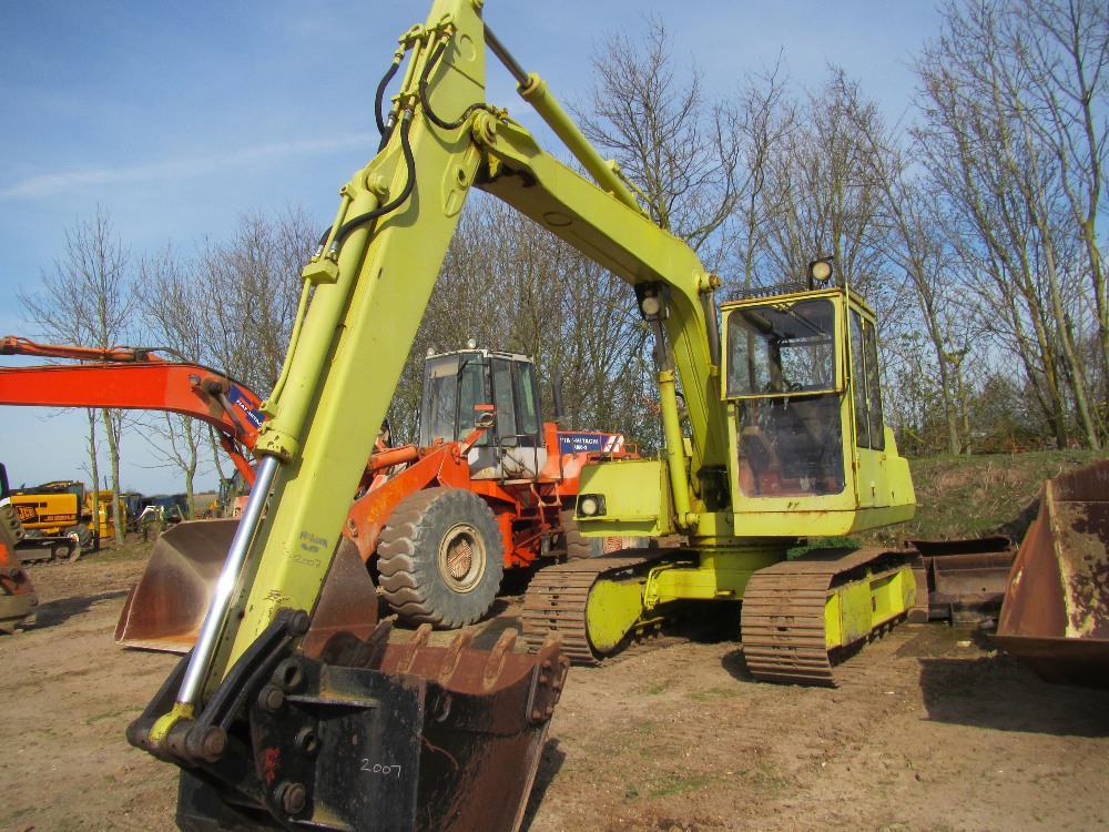 Hymac 580D 360 Excavator c/w 3no. Buckets