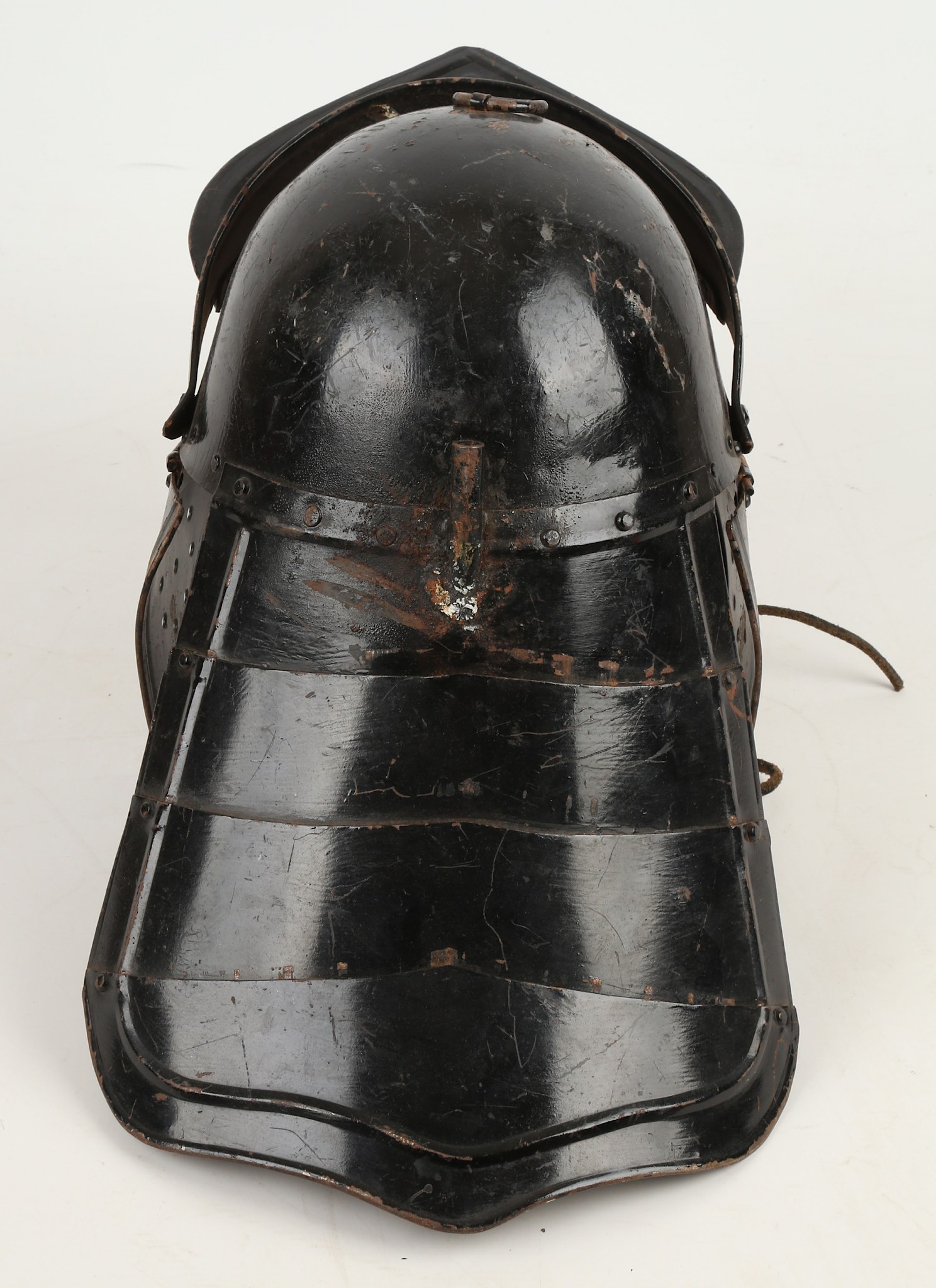 Suit of armour, Cromwellian Roundhead, helmet with lobster tail guard ...