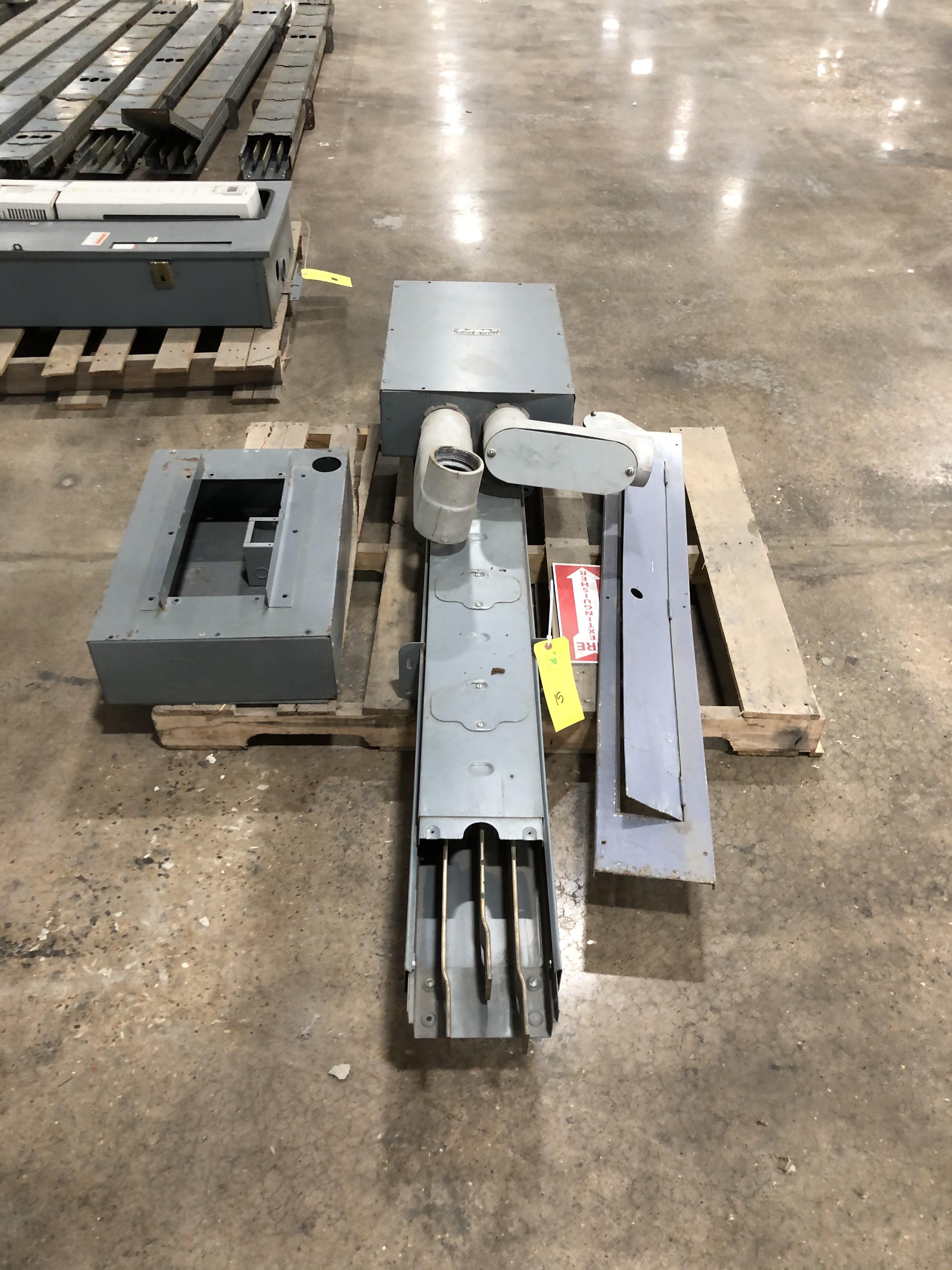 GE 600 AMp 600V/3p/3W Bus Bar, Approx 230 feet, Rigging/ Loading Fee: $50