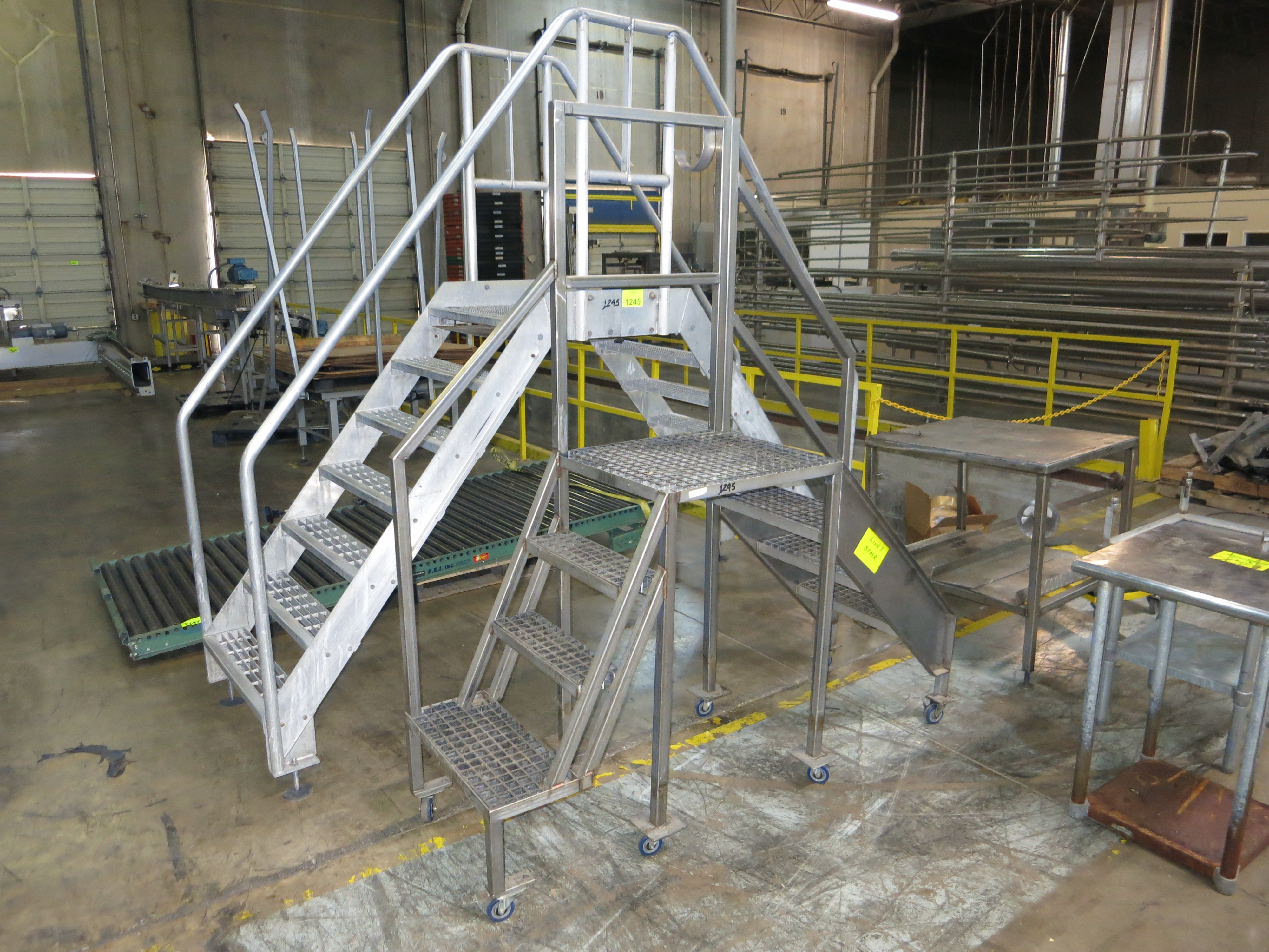 [Lot] (3) Assorted crossover stairs