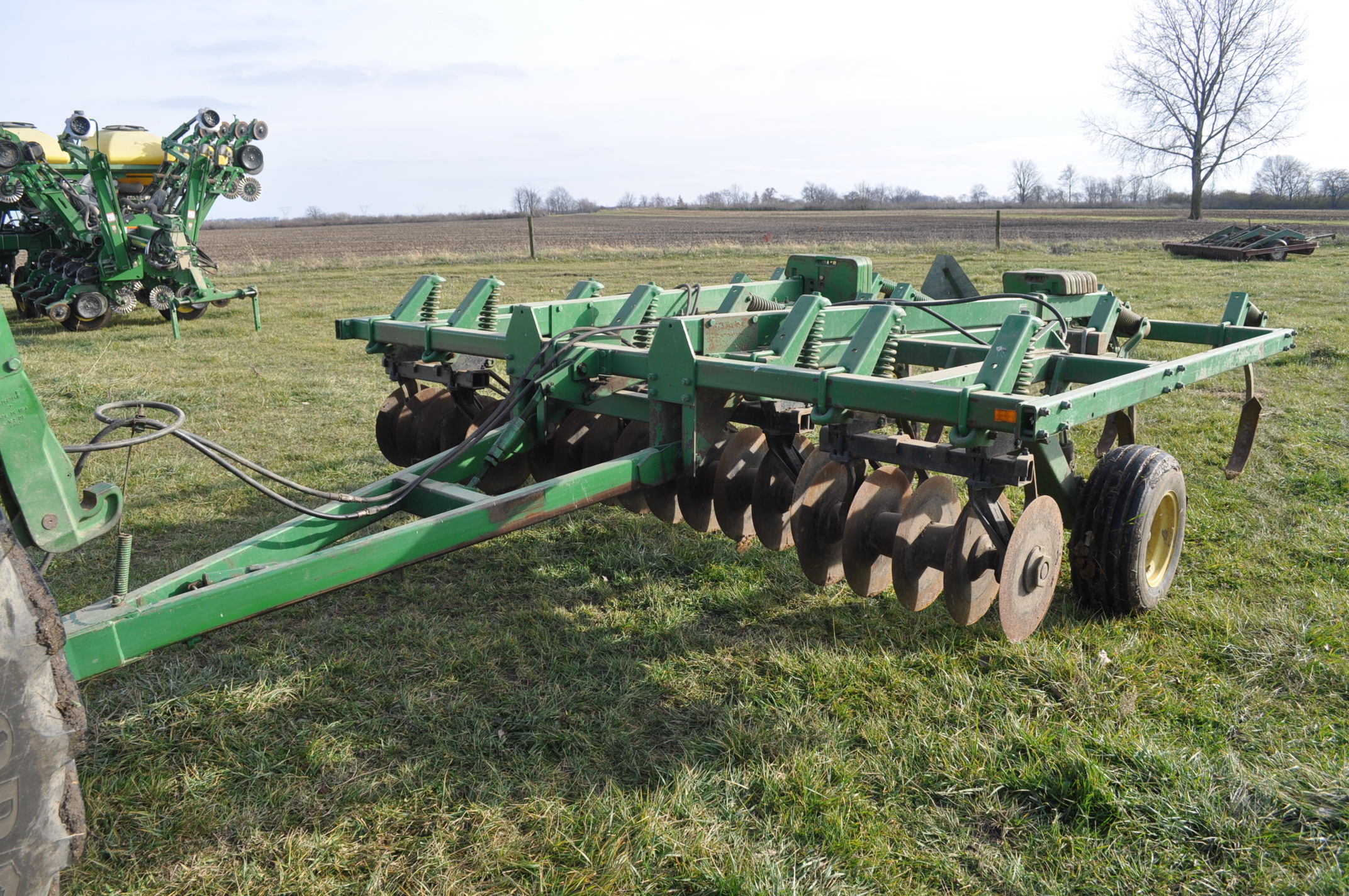 John Deere 712 9 shank disk chisel plow, weights