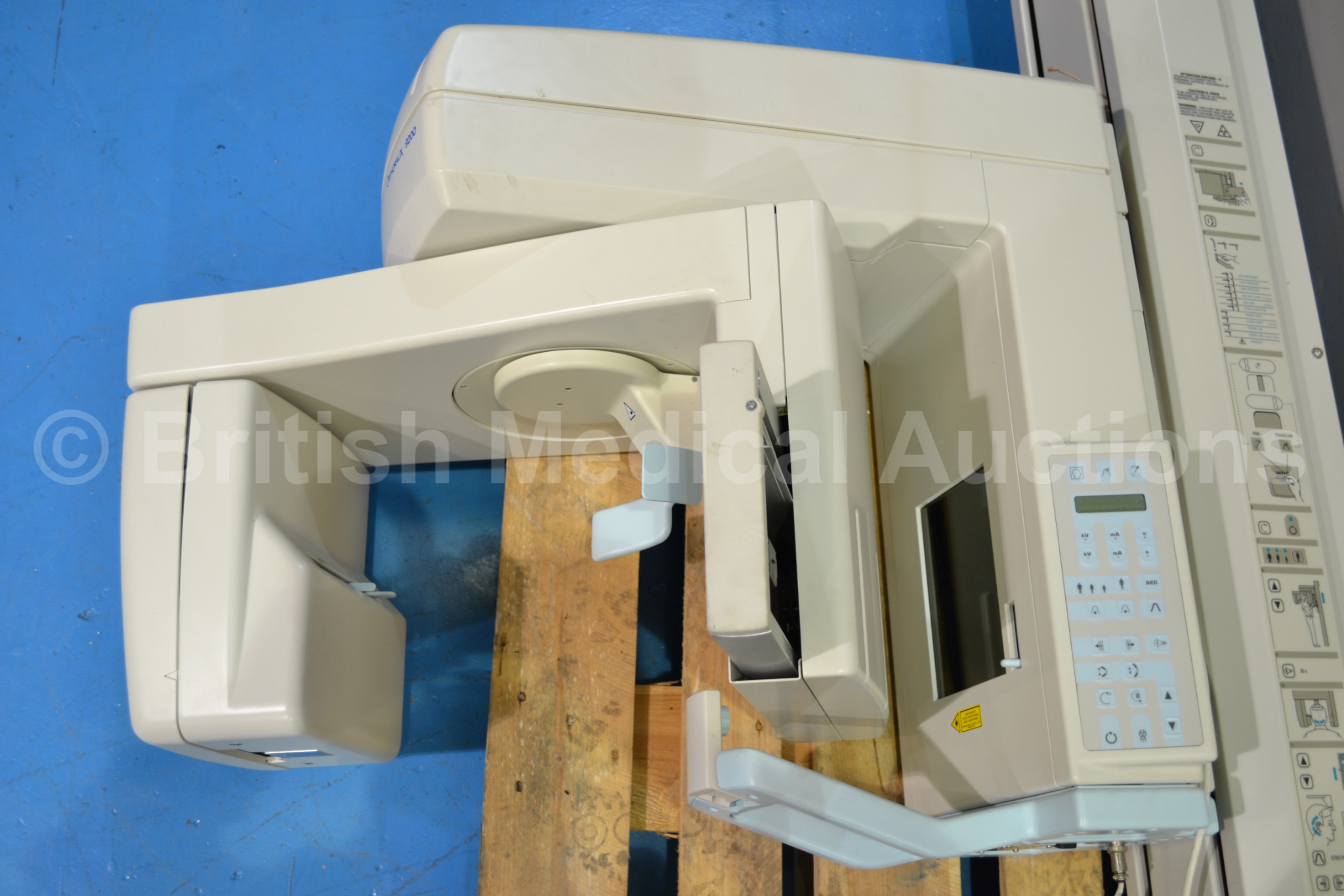 Gendex Orthoralix 9200 Dental OPG Panoramic Dental X-Ray Systerm with ...