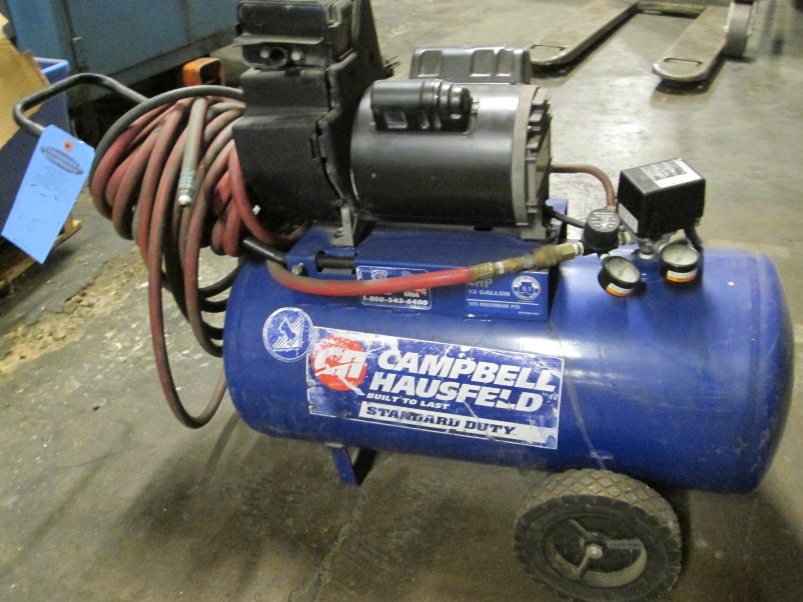 Campbell Hausfeld 4HP Air Compressor with 13 Gallon air tank