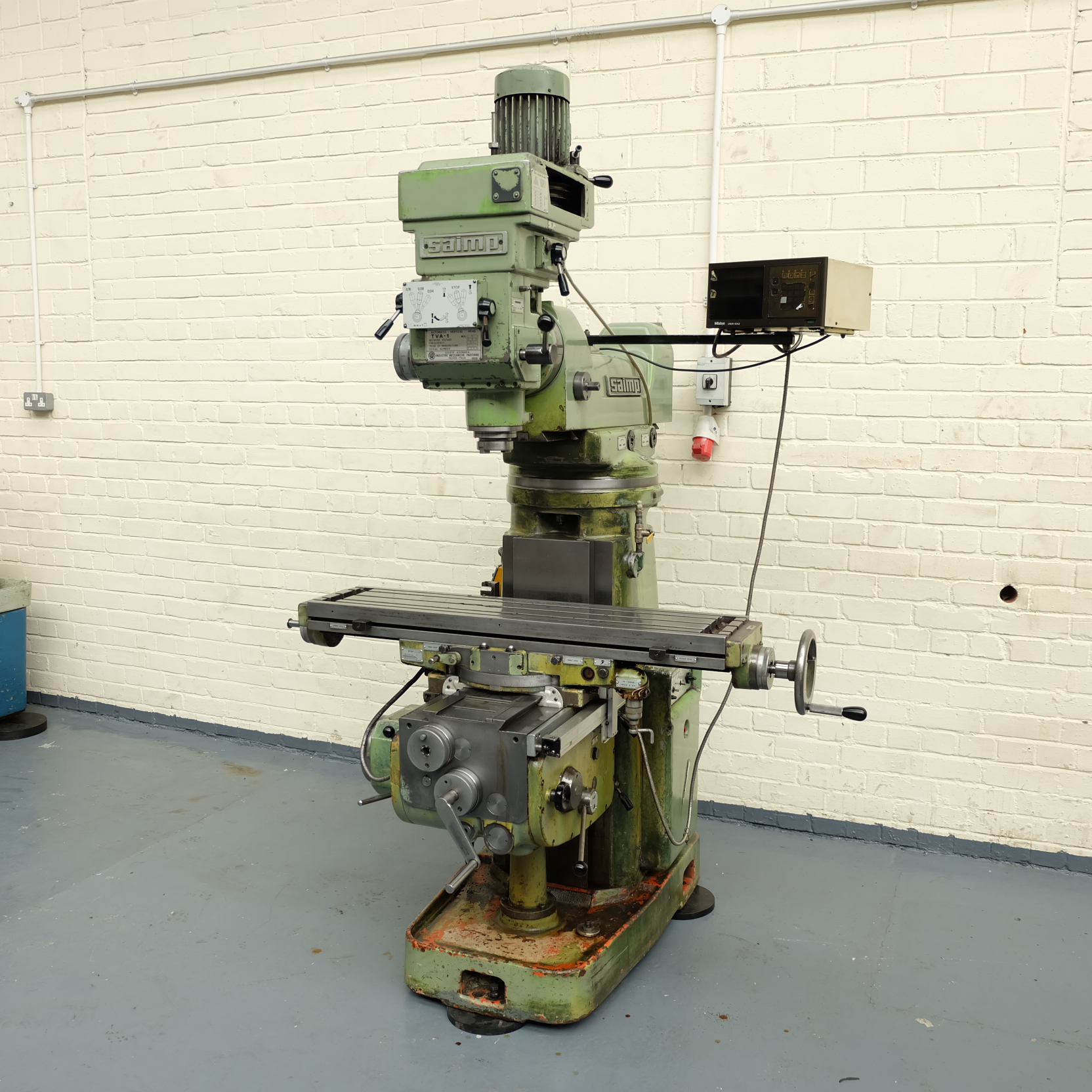 A SAIMP Type FV-0 Turret Milling Machine; table size 45in x 10in ...