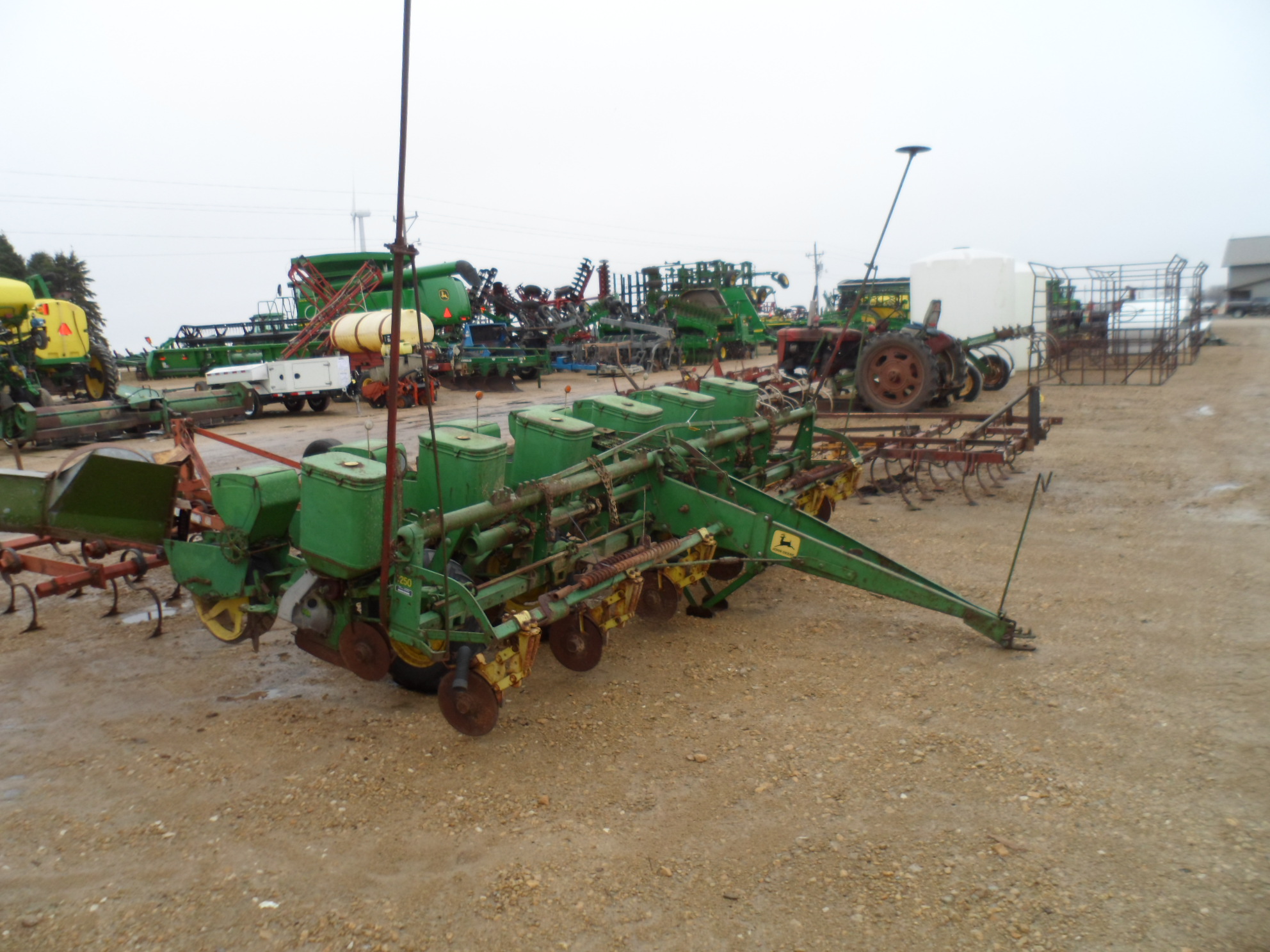 John Deere 1250 Corn Planter, 6 row finger units
