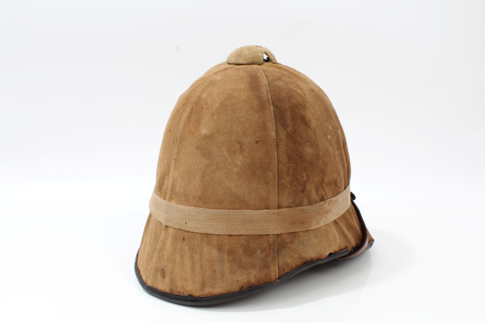 Late Victorian Boer War period other ranks pith helmet with leather ...