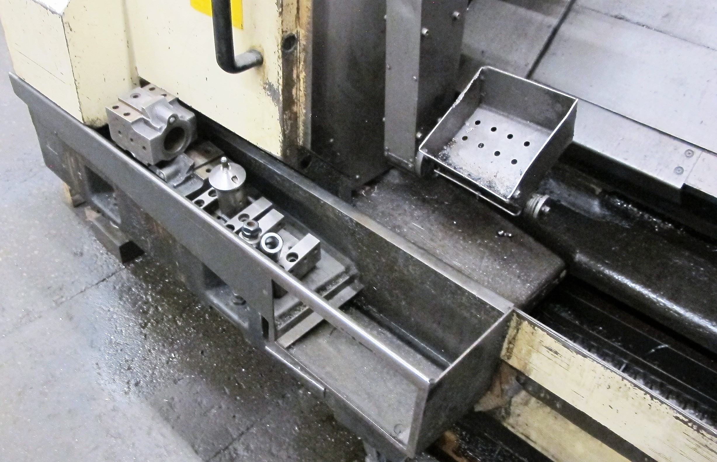 YANG ML-25A CNC Lathe, 10” 3-Jaw Chuck, Parts Catcher, Turret ...