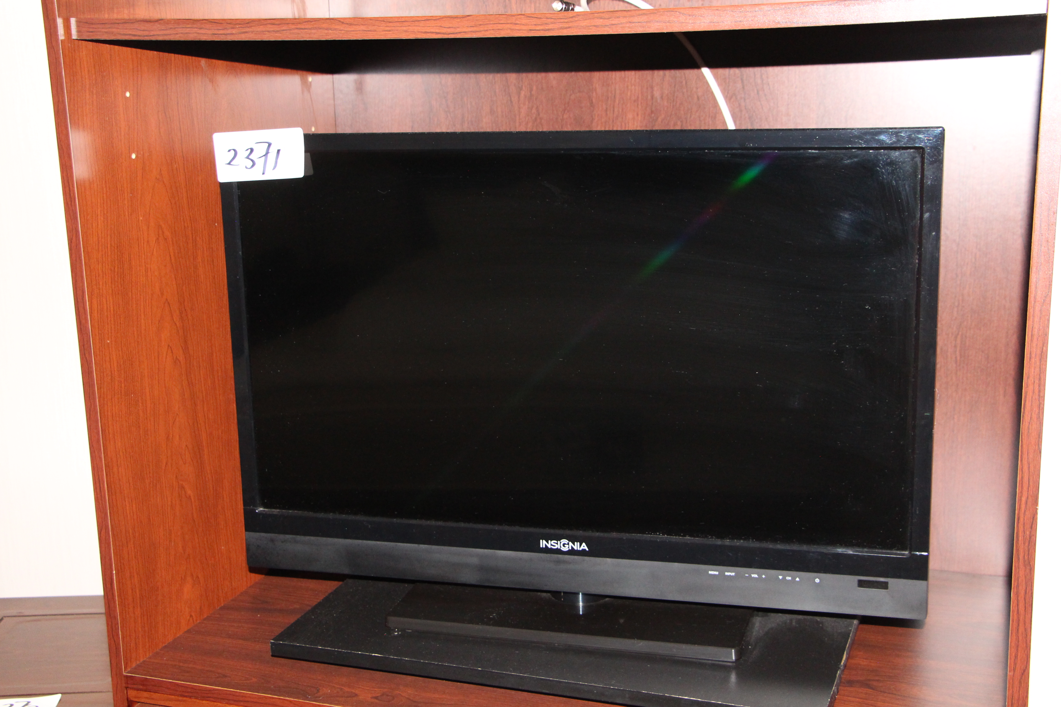 Insignia LCD TV