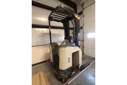Crown S700 RR Series Reach Truck / Narrow-Aisle Forklift, S/N 1A373171 ...