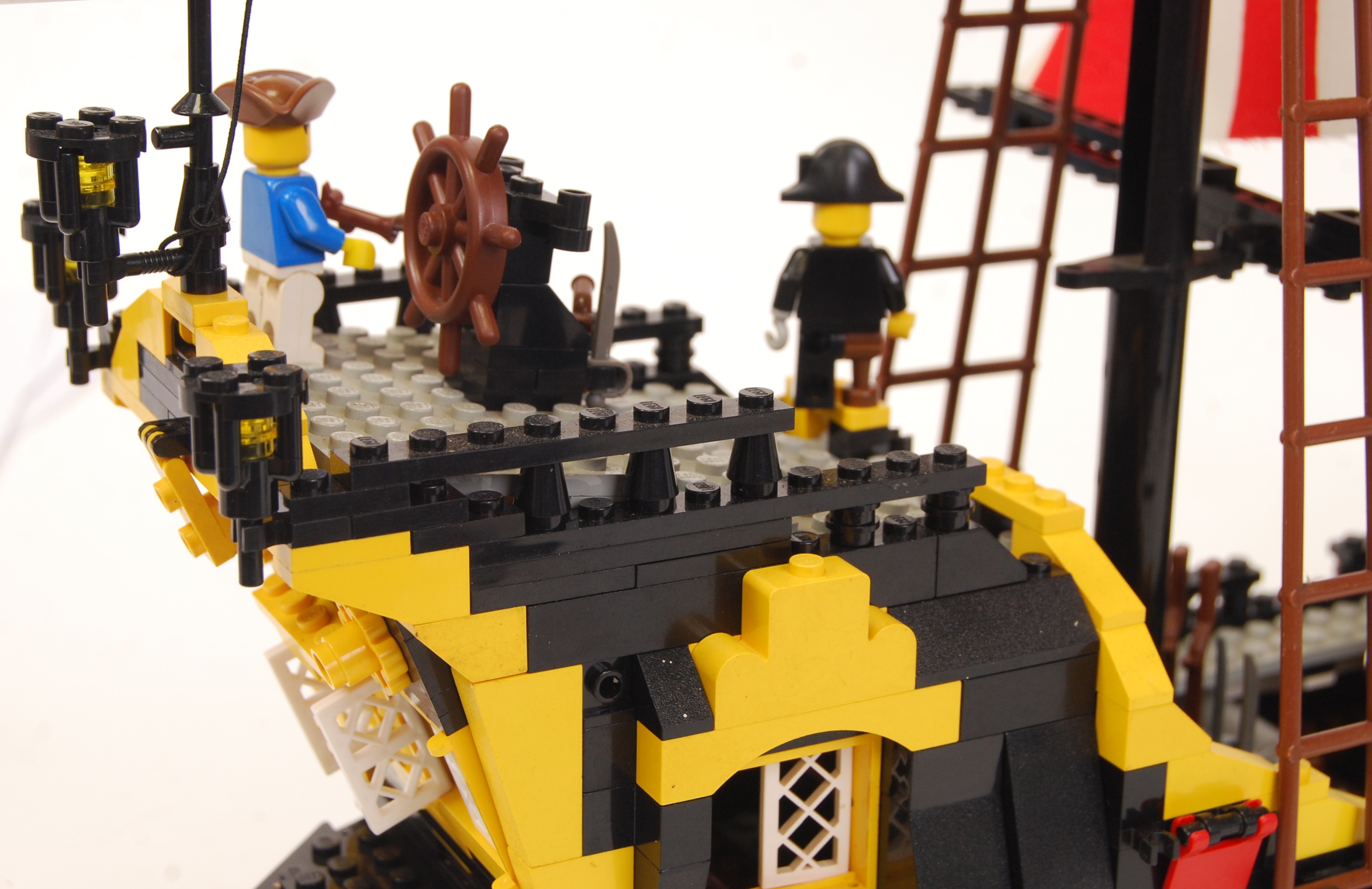 A rare original vintage Lego Legoland Pirates set ' Black Seas ...