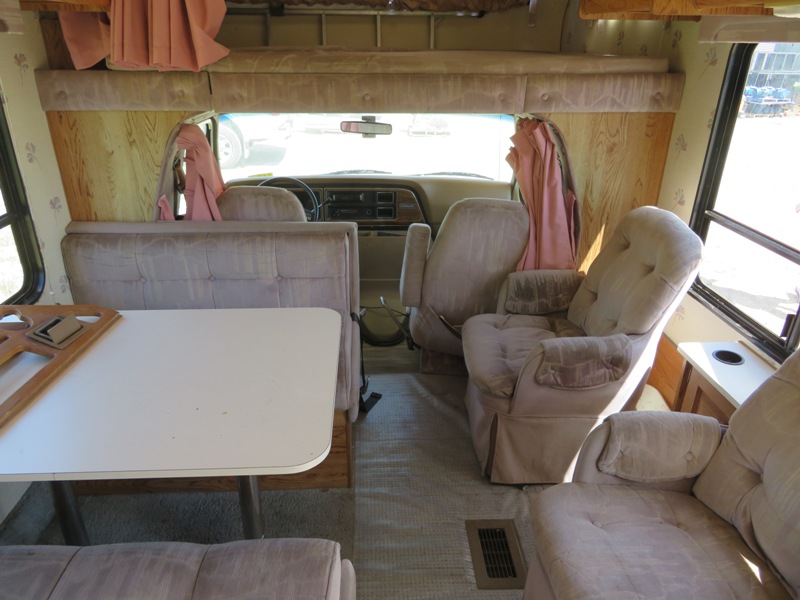 1989 Ford E350 automatic class c 27ft Vanguard motorhome