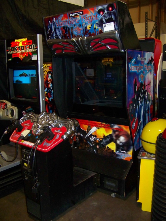 VAMPIRE NIGHT DELUXE SHOOTER ARCADE GAME NAMCO