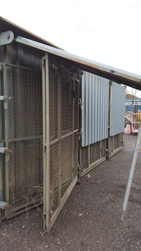 20ft Containerised Dog Kennels