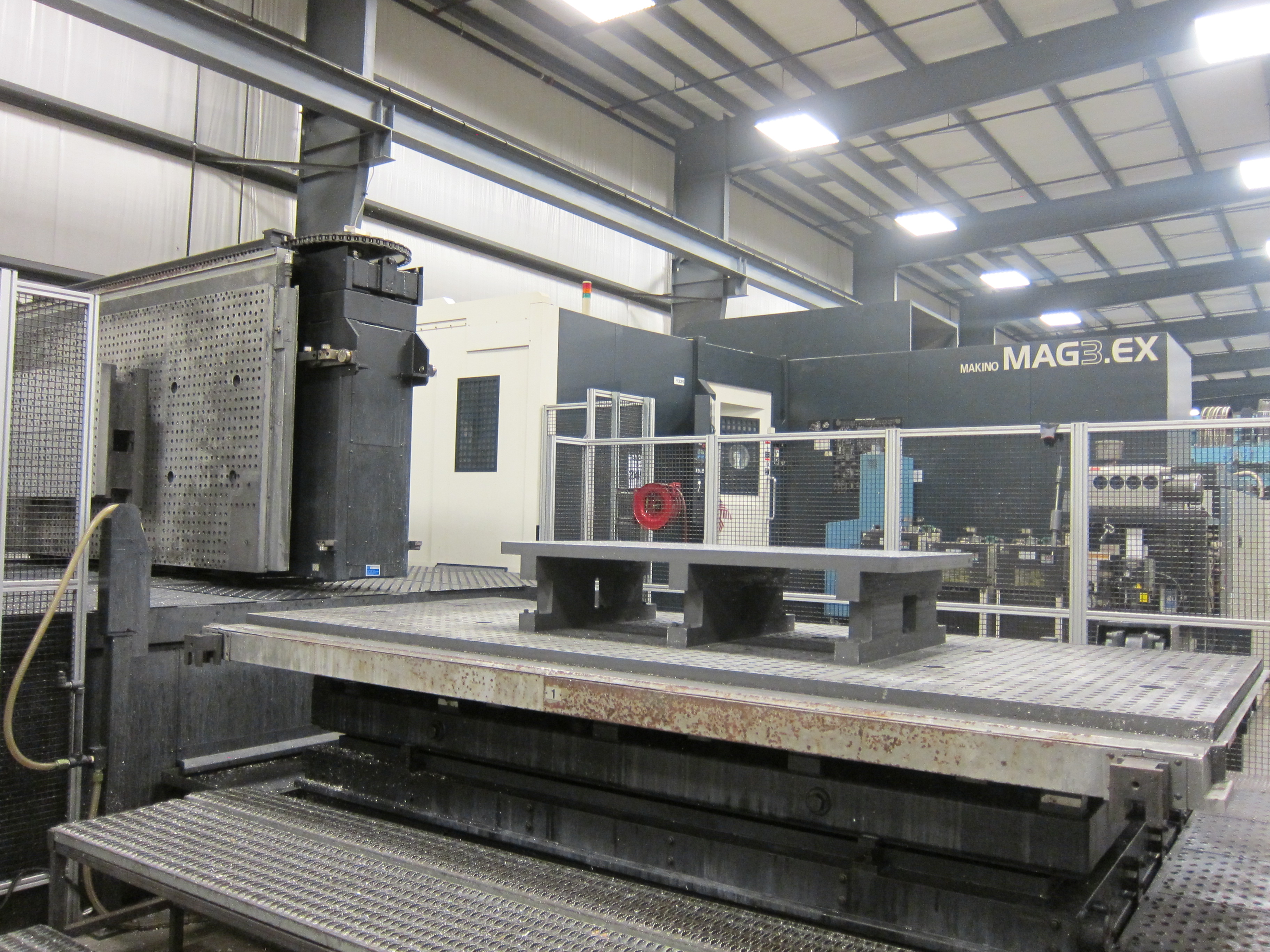 MAKINO MAG3.EX WITH A.P.C. PRO 5 Control 157'' X 59'' X 39'', HSK 80 ...