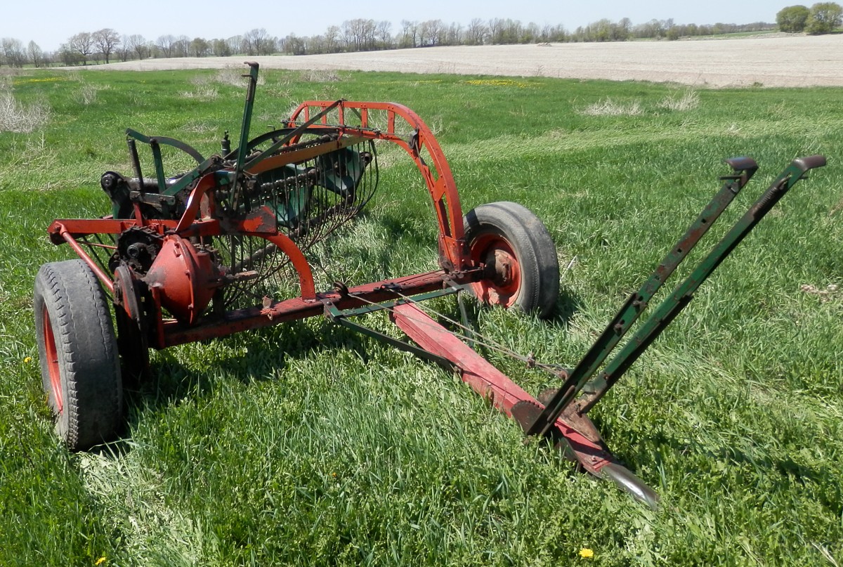 New Idea Rake Tedder, ready for 4th of July hay makin'. Complete and in ...