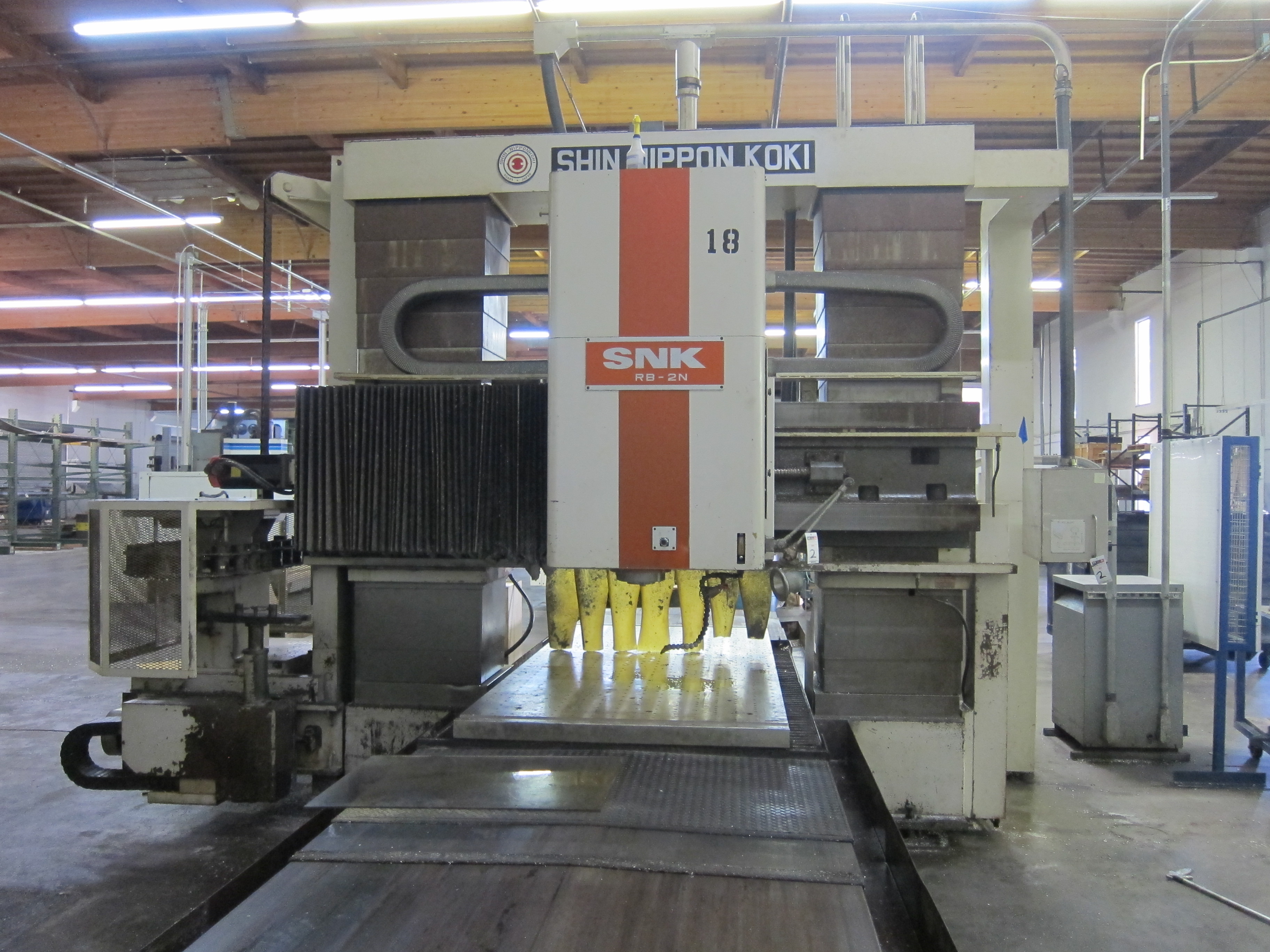 SNK RB-2N, FANUC 18M, 108''X 69''X 57 TRAVEL 98''X 47'' TABLE, 30 HP ...