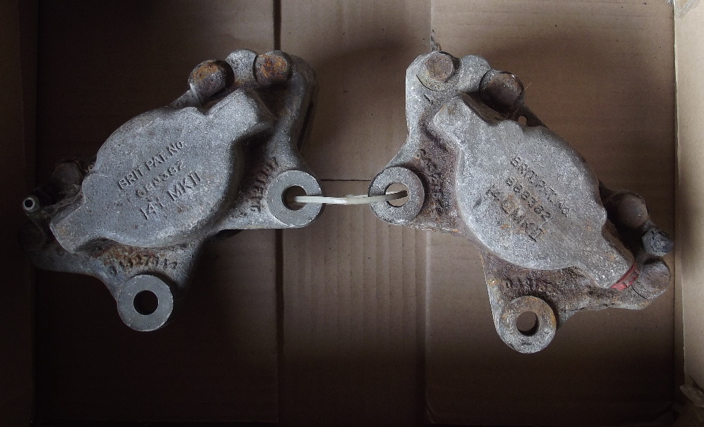 A pair of Girling brake calipers, Brit Pat No 688382, 14 L MK II