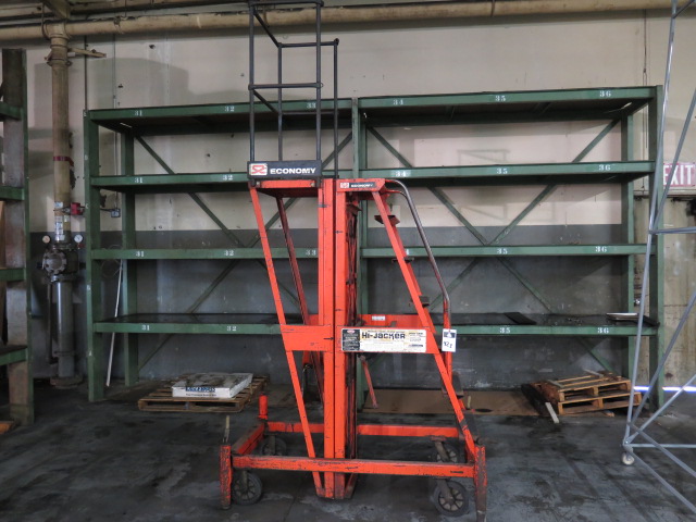 Economy Hand Crank "Hi-Jacker" 15' Man Lift