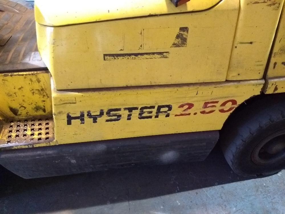 Hyster 2.50XM Gas Forklift 1994 serial number D177B08137R - Unladen ...