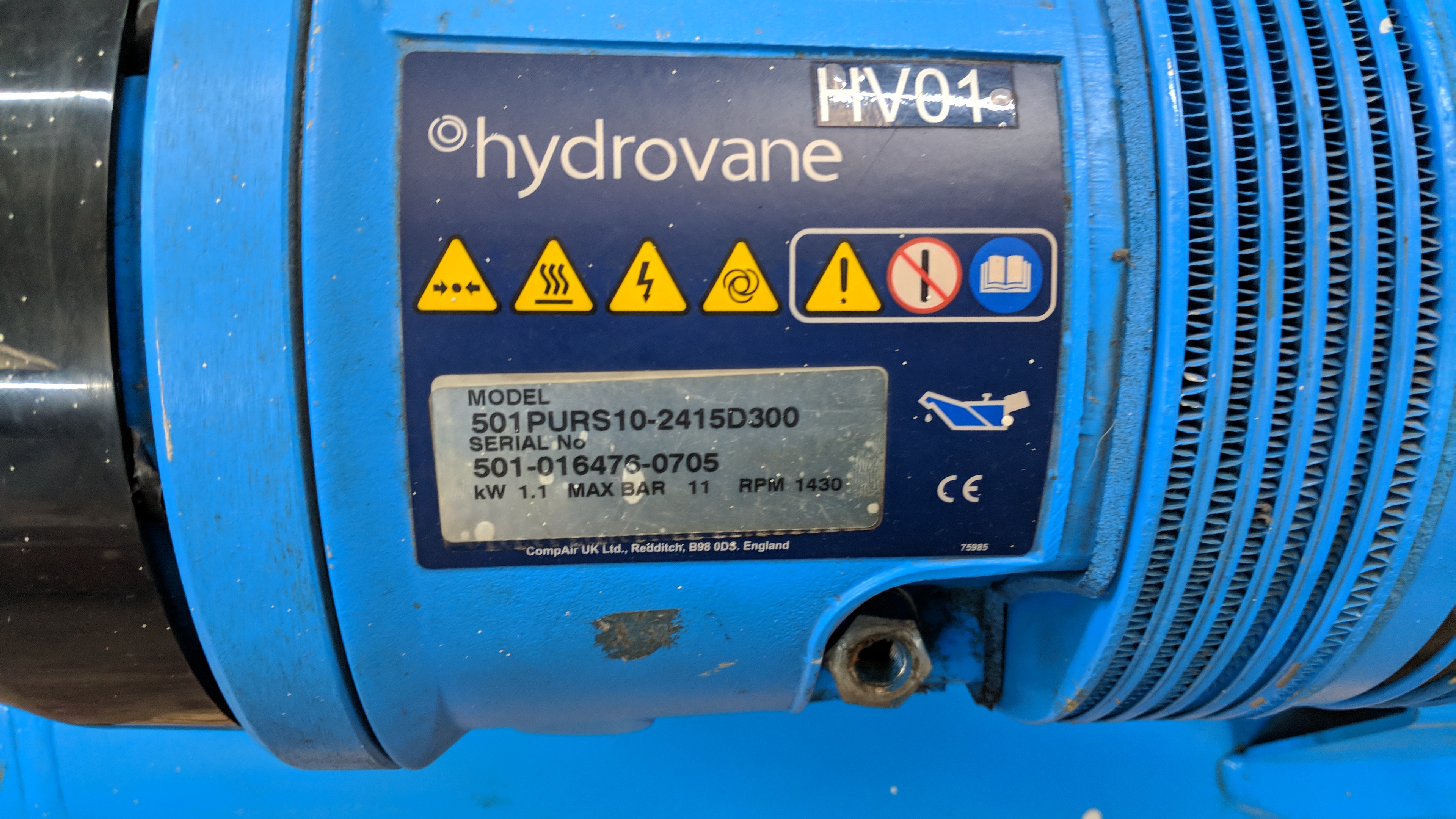 Hydrovane HV01 model 501PURS10-2415D300 all-in-one compressor system ...